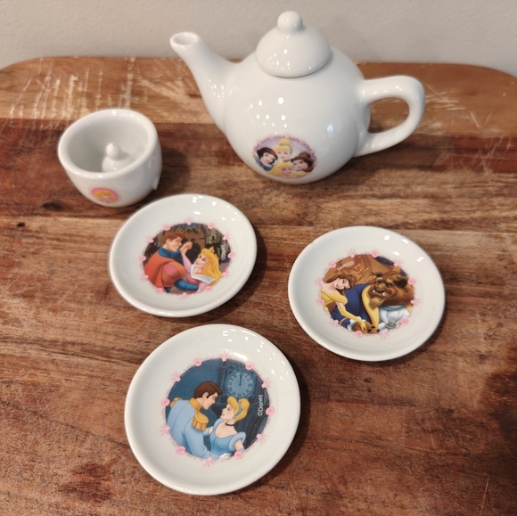 Disney | Other | Disney Princess White Tea Set With Colorful Characters ...